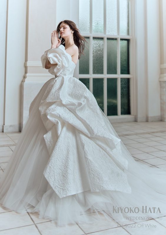 Kiyoko Hata | ドレス | 岡山・倉敷の結婚衣裳レンタル[NISHIKIYAウエディングドレスショップ]